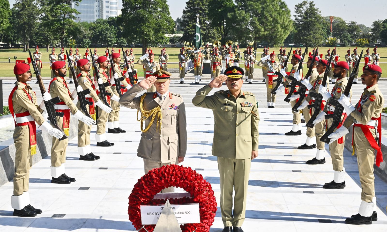UK army chief pays tribute to martyrs